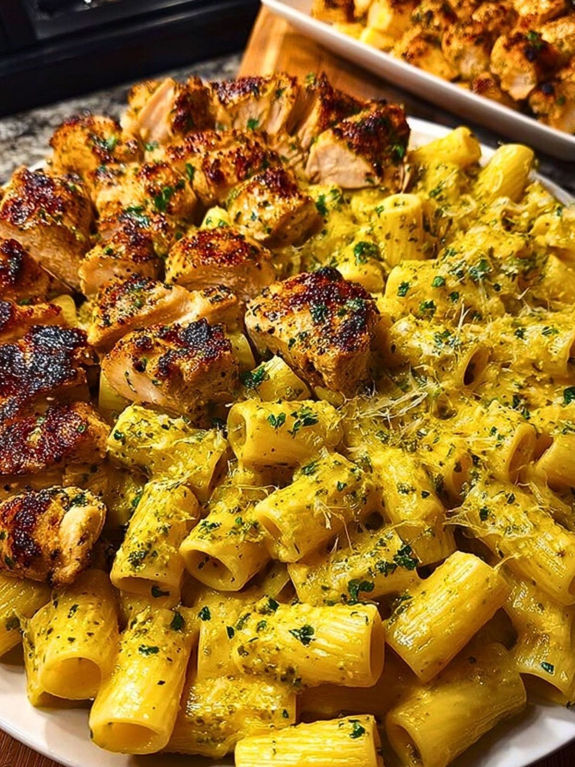 Rigatoni with Garlic Parmesan Chicken